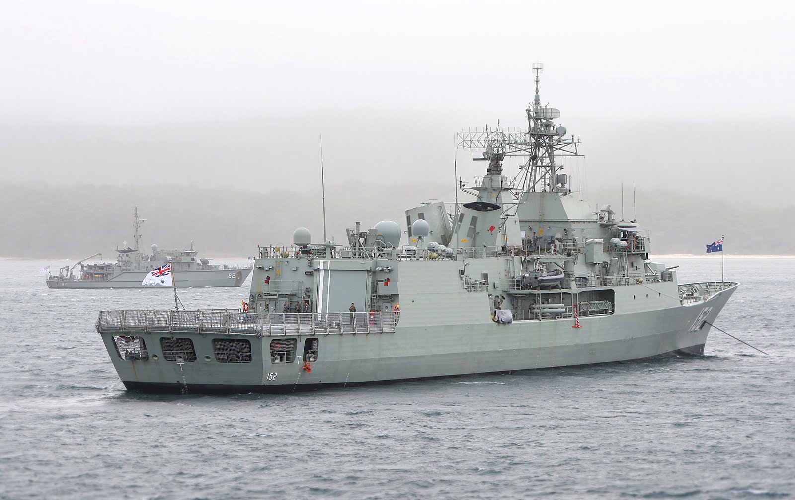 Naval Photos: HMAS Warramunga (FFH 152)