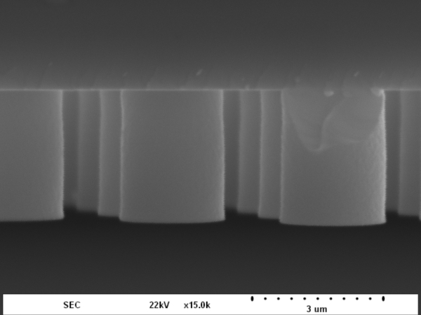 SEC - Scanning Electron Microscope: Silicon Wafer Image - SEC Mini-SEM