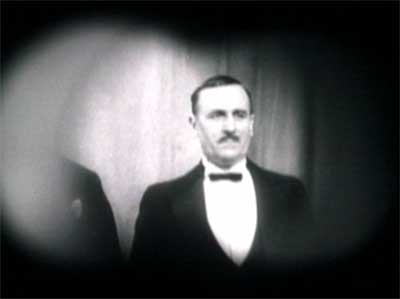 ACravan: The Persistence of Mr. Memory