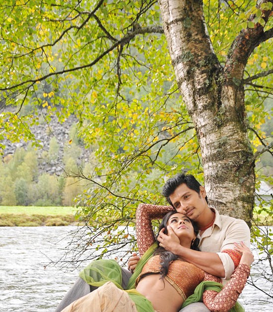 Complete Entertainment News,Songs,Videos Collection: Ko Movie New Stills