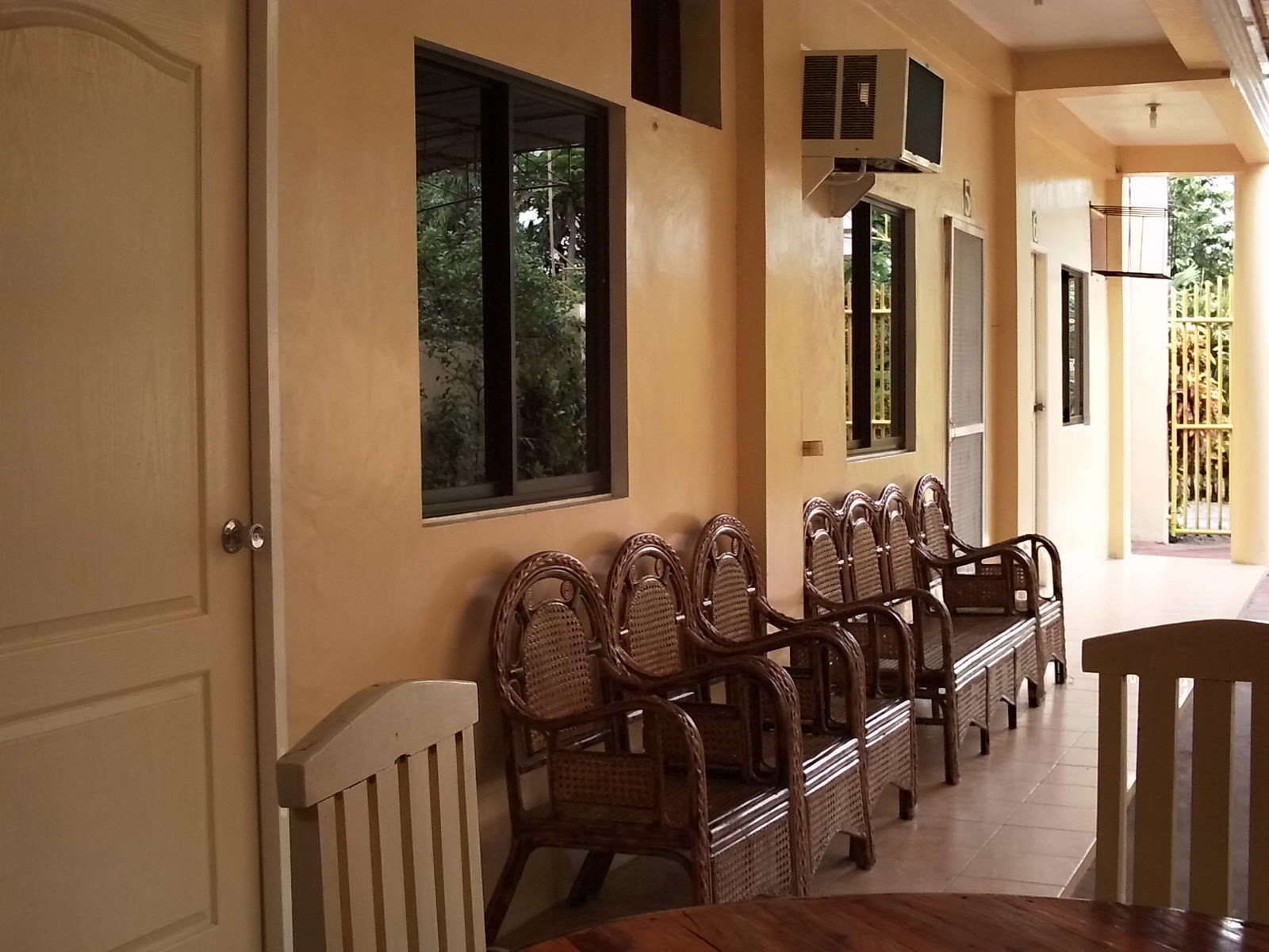 Queenies Pension House: Queenies Pension House Pictures