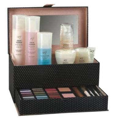 Half Price - No7 Ultimate Collection Gift Set ~ Perfect Beauty Gifts
