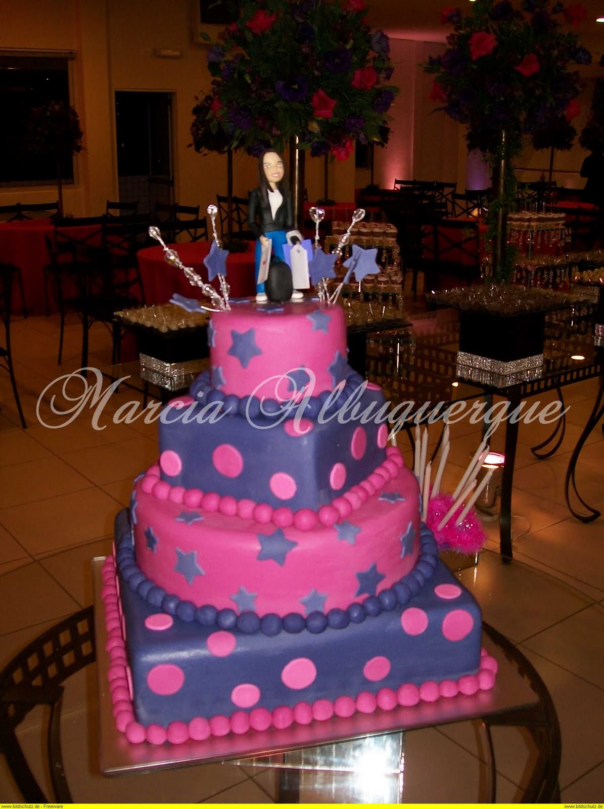 Marcia Albuquerque: Bolo Pink/roxo