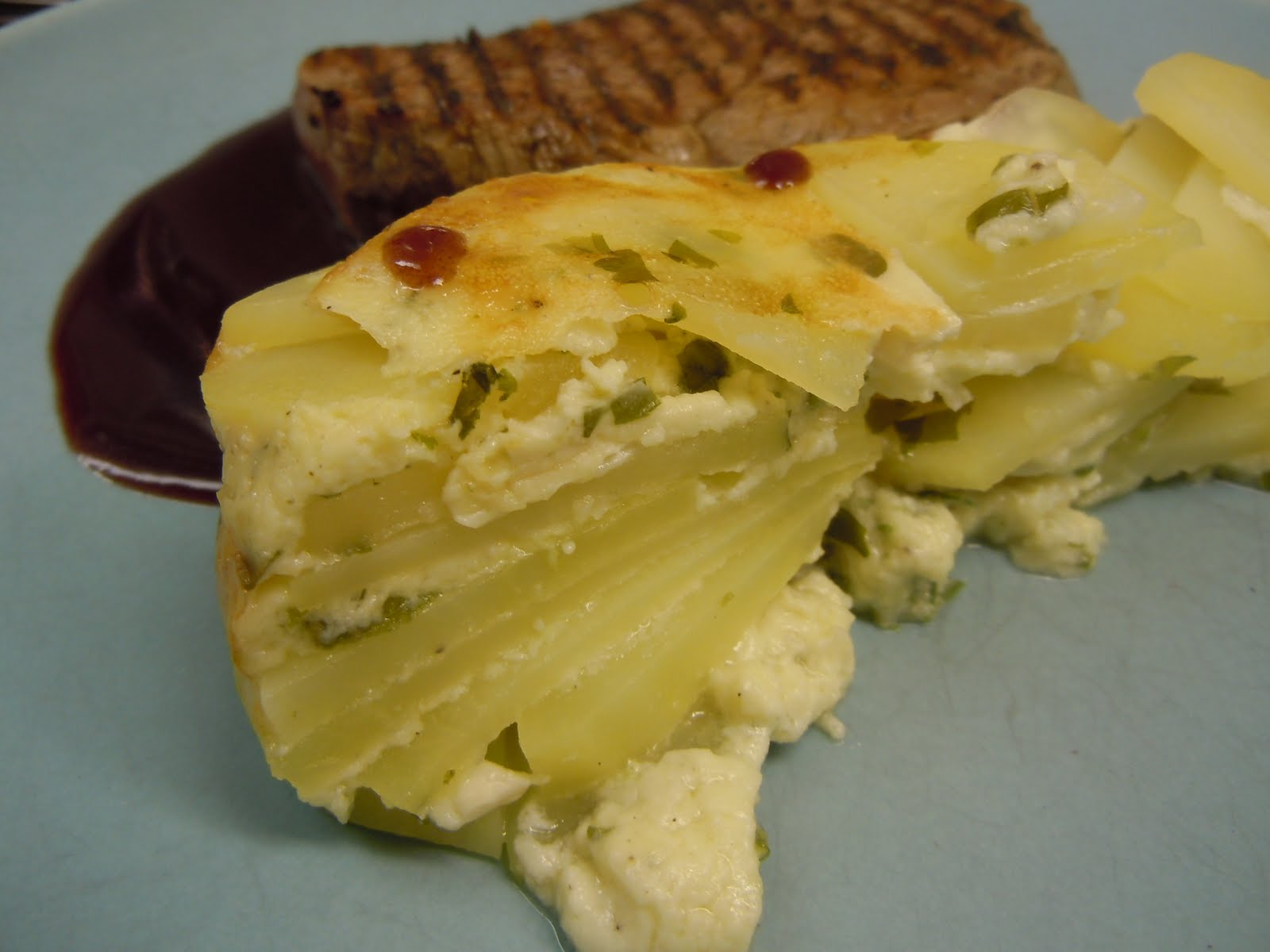 Oxfilé med potatisterrin och balsamicosås