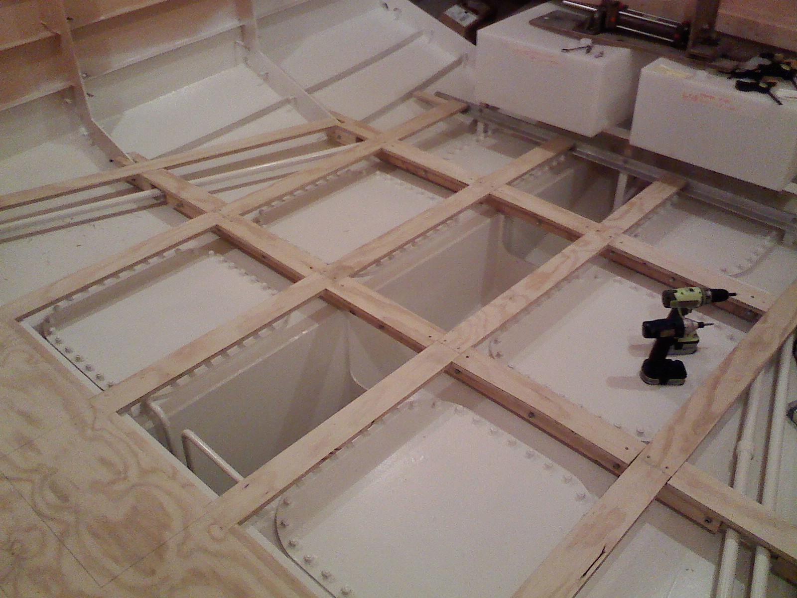Building Koloa (Kama Hele): Finishing aft cabin sub-floor