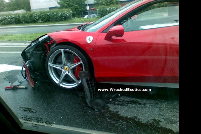 THE CAR: First Recorded Crash of Ferrari 458 Italia!