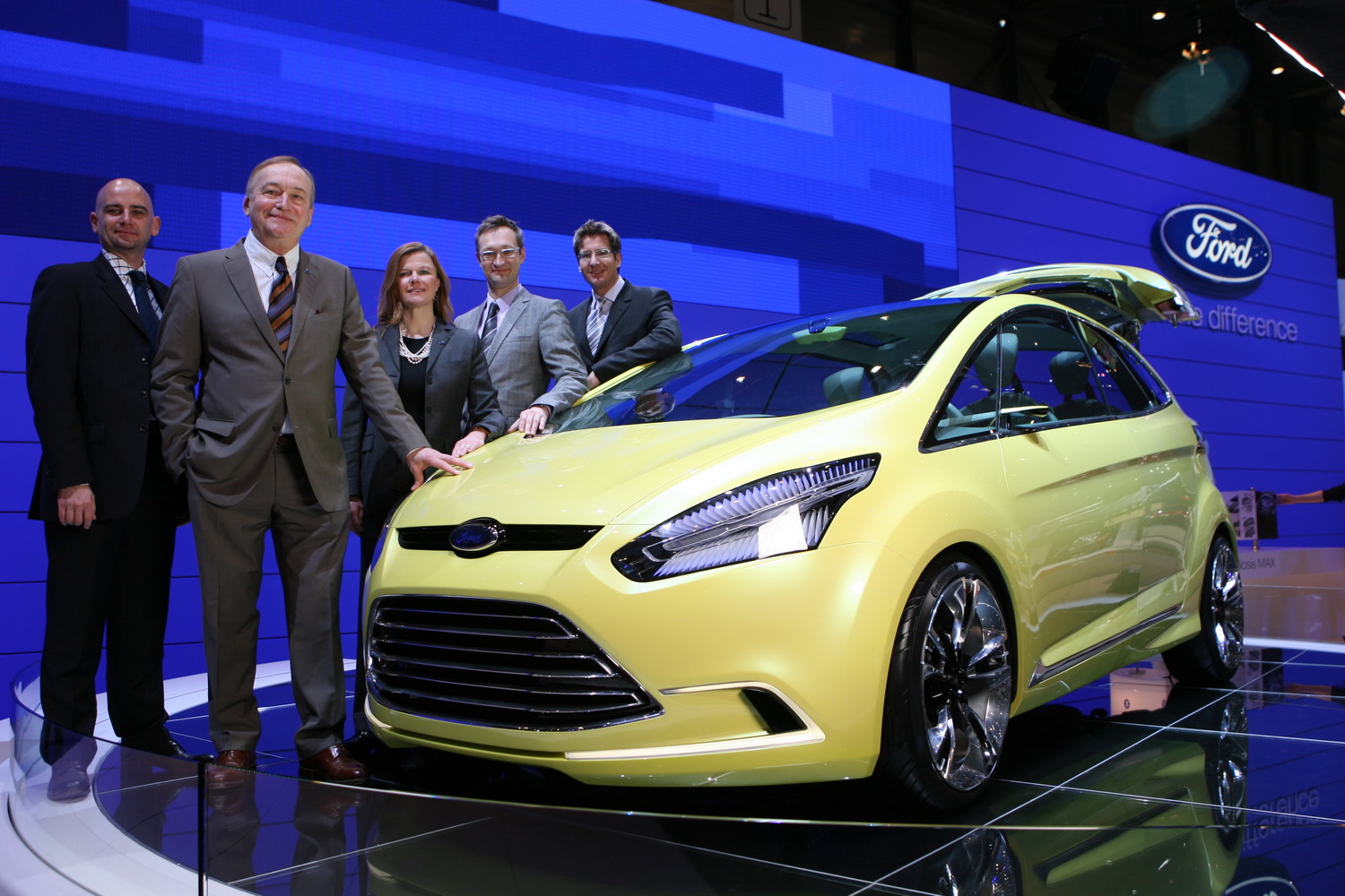Geneva Show: Ford Iosis MAX Study Hints at new Focus and C-MAX