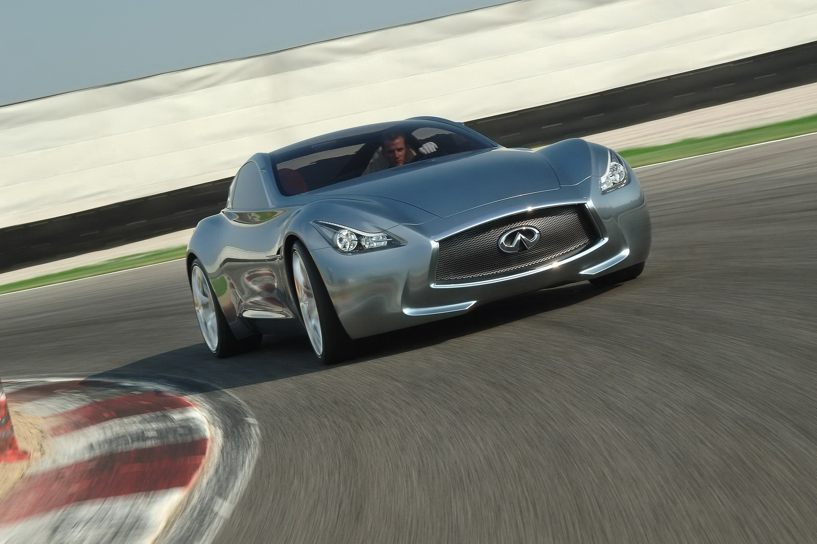 Car Blog Review: Infiniti Essence GT Concept becomes a $300 Limited ...
