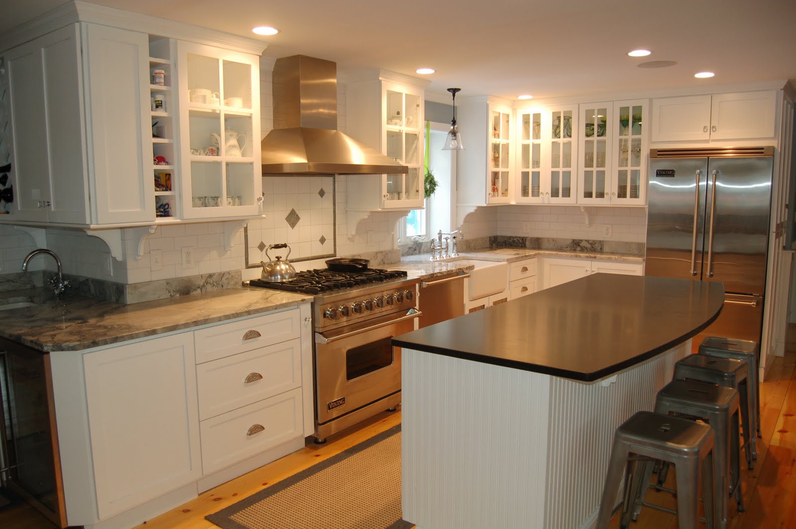 Claudia Coming Home: Our Kitchen