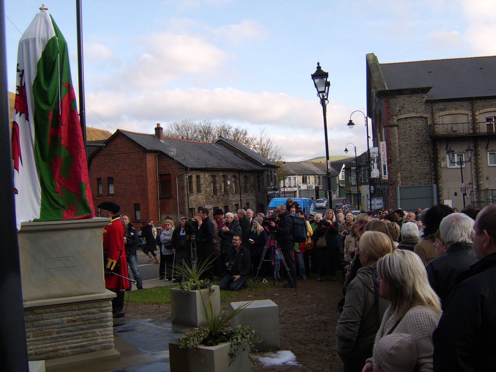 YSBRYD COFIWN 1986 - 2016: COFIWN GOCH 4: THE TONYPANDY RIOTS 1910 ...