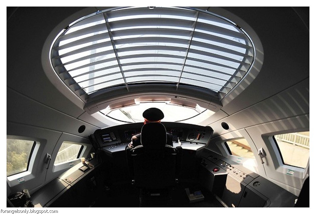 China passenger train hits 300 mph, breaks record ~ ForAngelsOnly