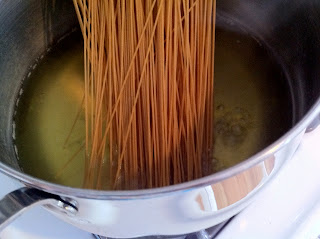 Food Creations: Gross looking pasta that tastes pretty good.