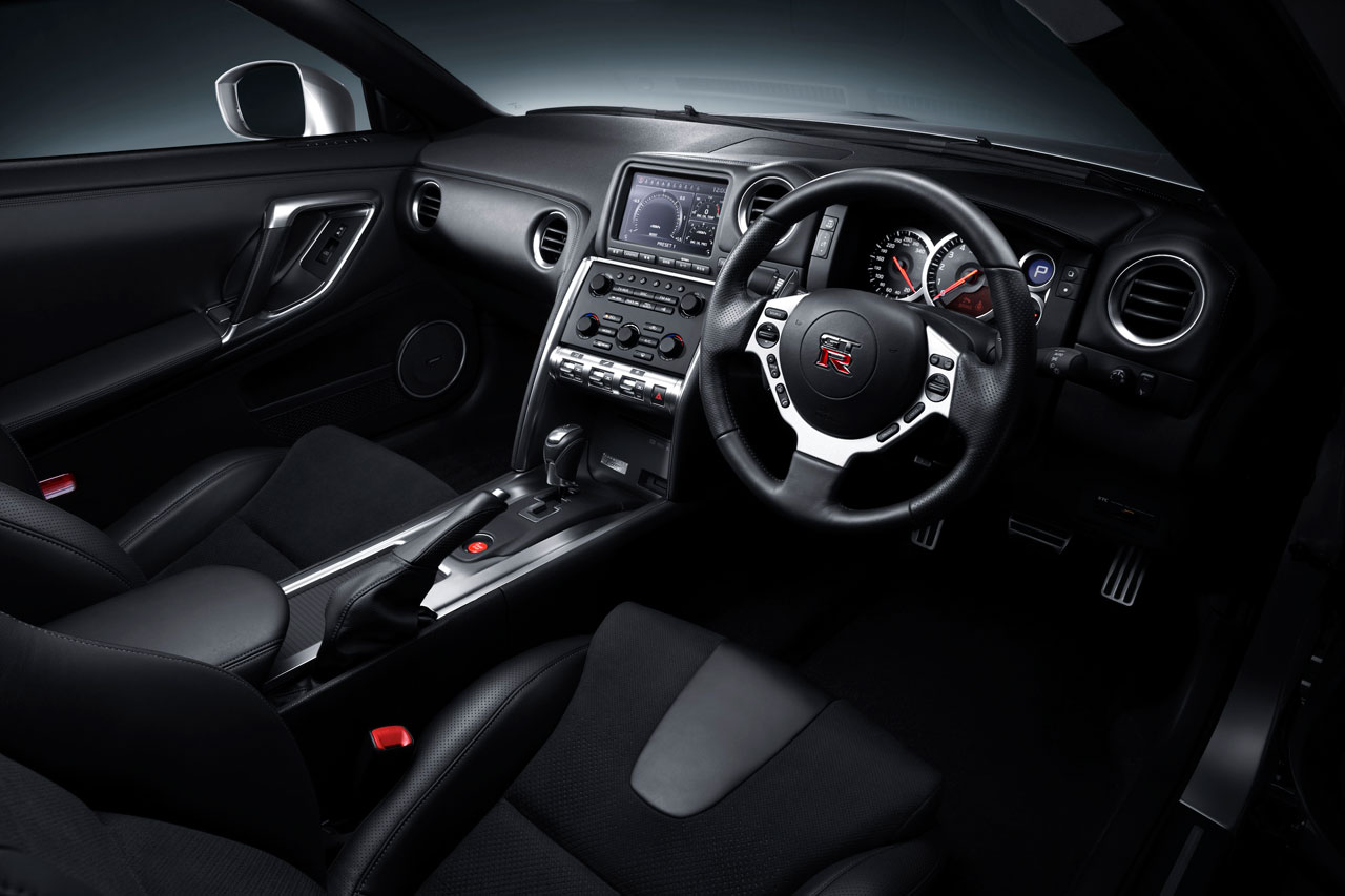 ZONA RÁPIDA: NISSAN GT-R, EL SUPERDEPORTIVO ACCESIBLE
