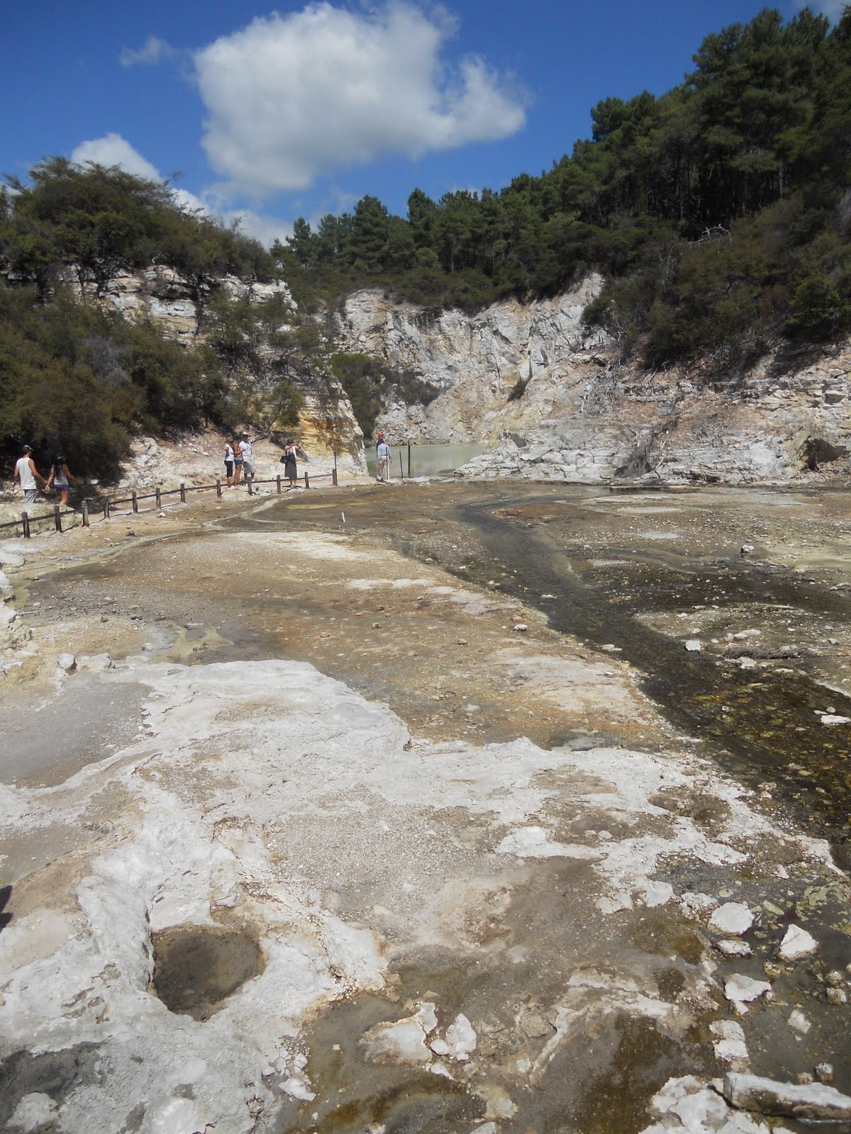 Megan & Vince's Excellent Adventure: Wai-O-Tapu, Oh-My-Goodness