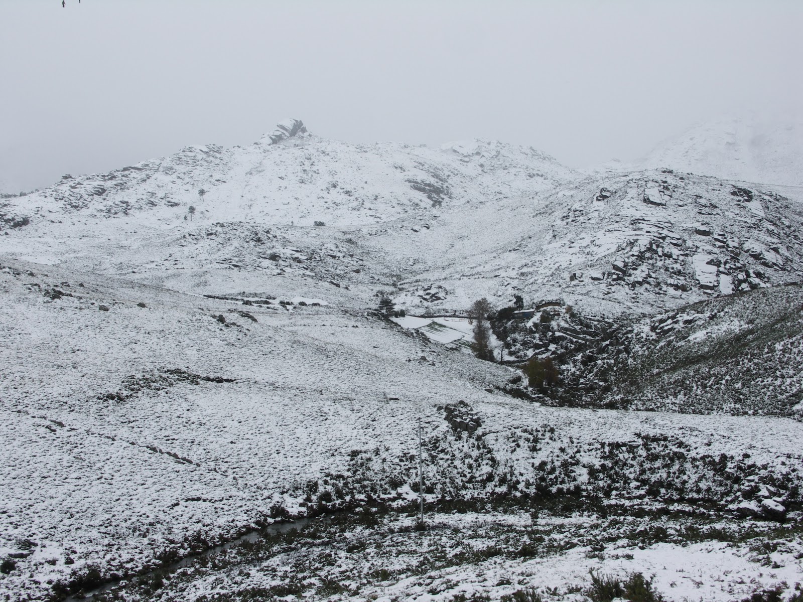 MAYCRAFTS: NEVE EM CASTRO LABOREIRO-MELGAÇO:: SNOW IN CASTRO LABOREIRO ...