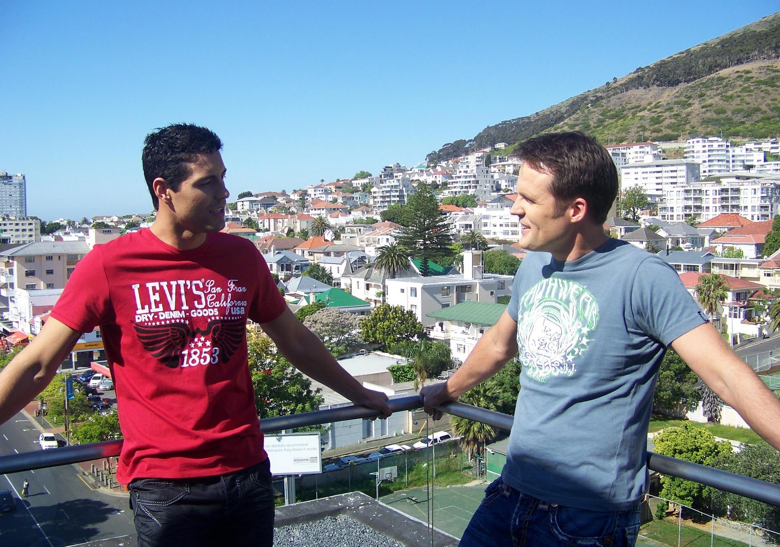 TV with Thinus: FIRST LOOK! The Expresso presenters on the Cape Town ...
