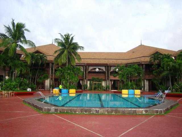 Art Expression Gallery: Art #10: Coconut Palace (Francisco Mañosa)