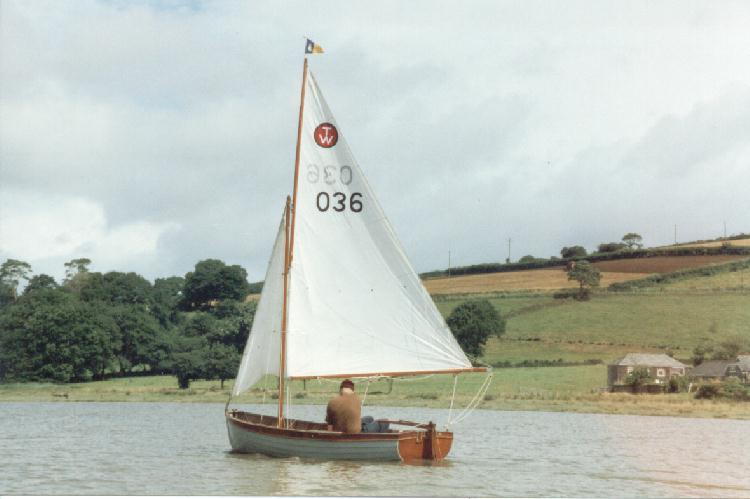 Bill's Log: Tideway 12 Dinghies