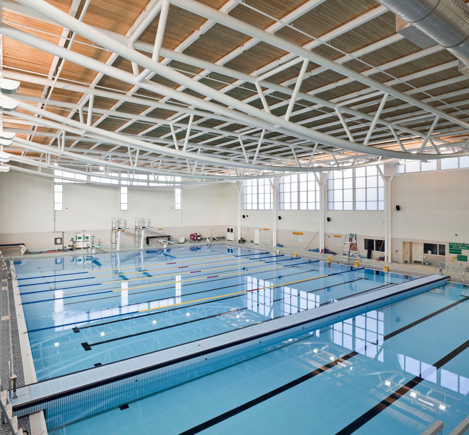 Nationwide Comercial Aquatics: Queen's Centre, Queen's University ...