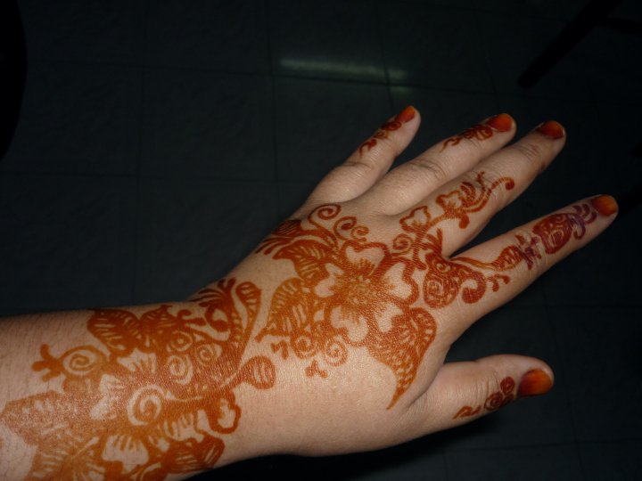 PERKHIDMATAN UKIRAN INAI PENGANTIN: Inai Ukiran Bunga