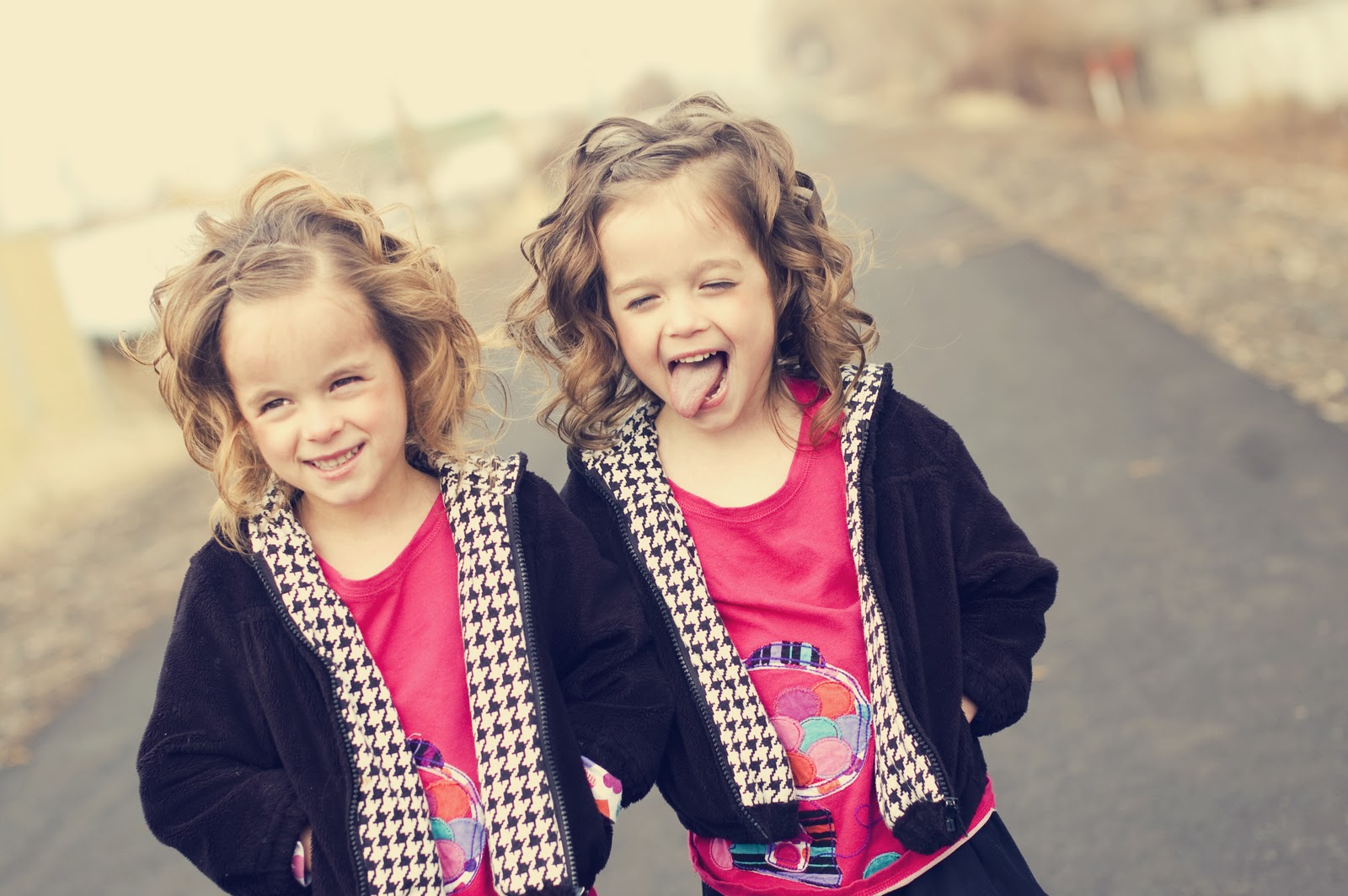 Whitney Kofford Photography: Happy Valentines From the Mini Twinnies!