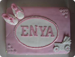 Snooky doodle Cakes: Enya's Baptism cake