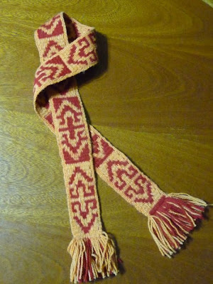 TALLER DE TELAR Y TEJIDOS ABORIGENES "HUARI": FAJA ANDINA DE TERESA