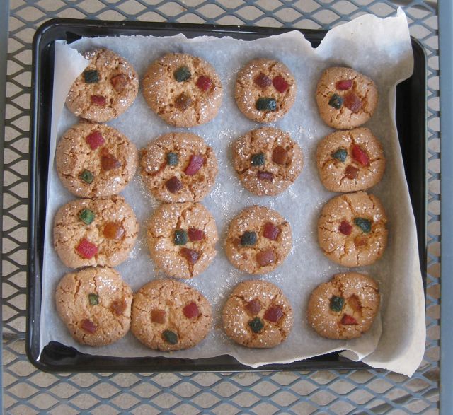 solar oven chef: Solar Almond Macaroons