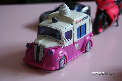 Transformers Live Action Movie Blog (TFLAMB): Ice Cream Truck Twins Gallery
