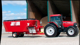 Dairy Farmers Review ATI: Jay-lor TMR Mixer