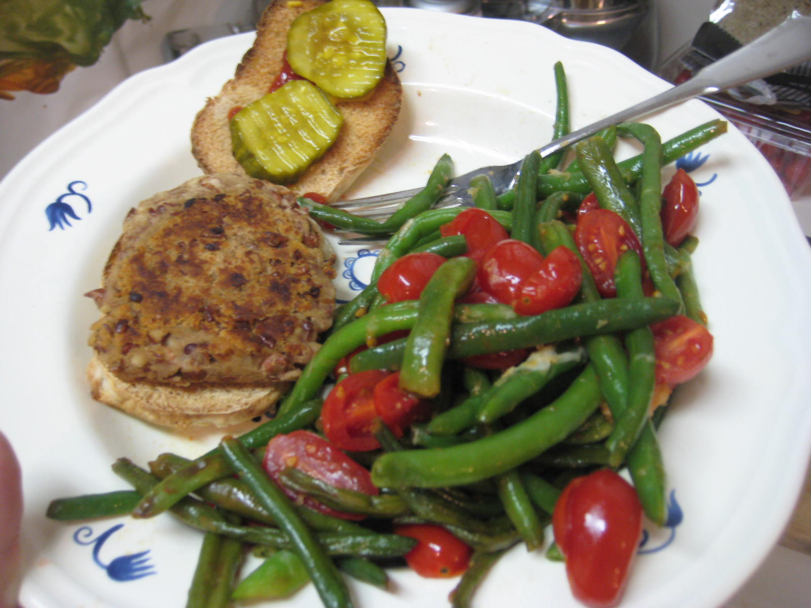 Safely Gathered In: Food Storage Friday: Pinto Bean Burgers
