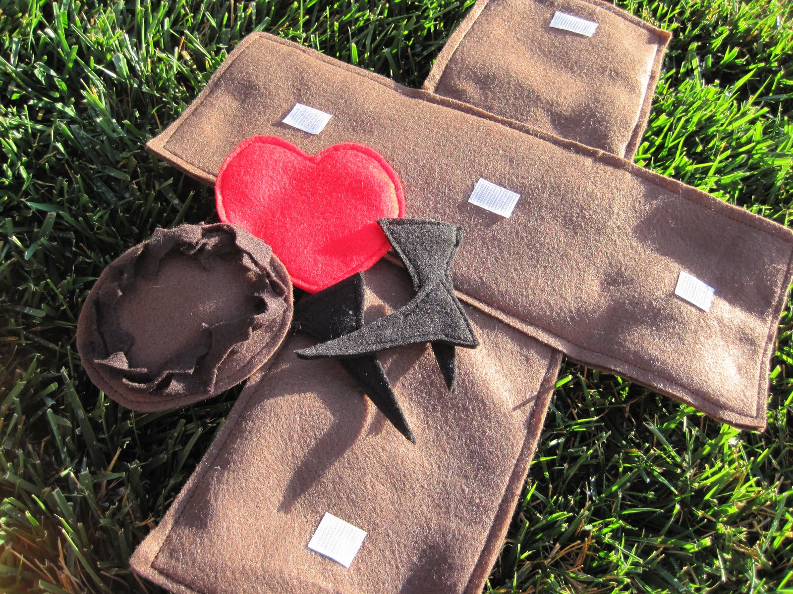 Lu Bird Baby: Felt Cross Tutorial