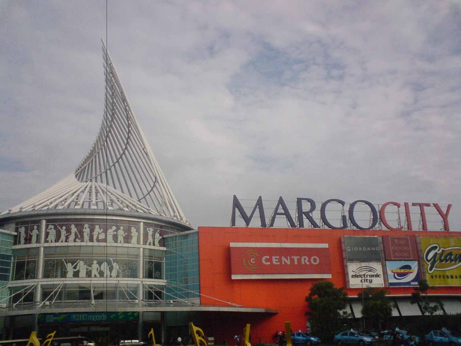 Admin Perkantoran Politeknik LP3I Kampus Depok: PUSAT MALL DI DEPOK CITY