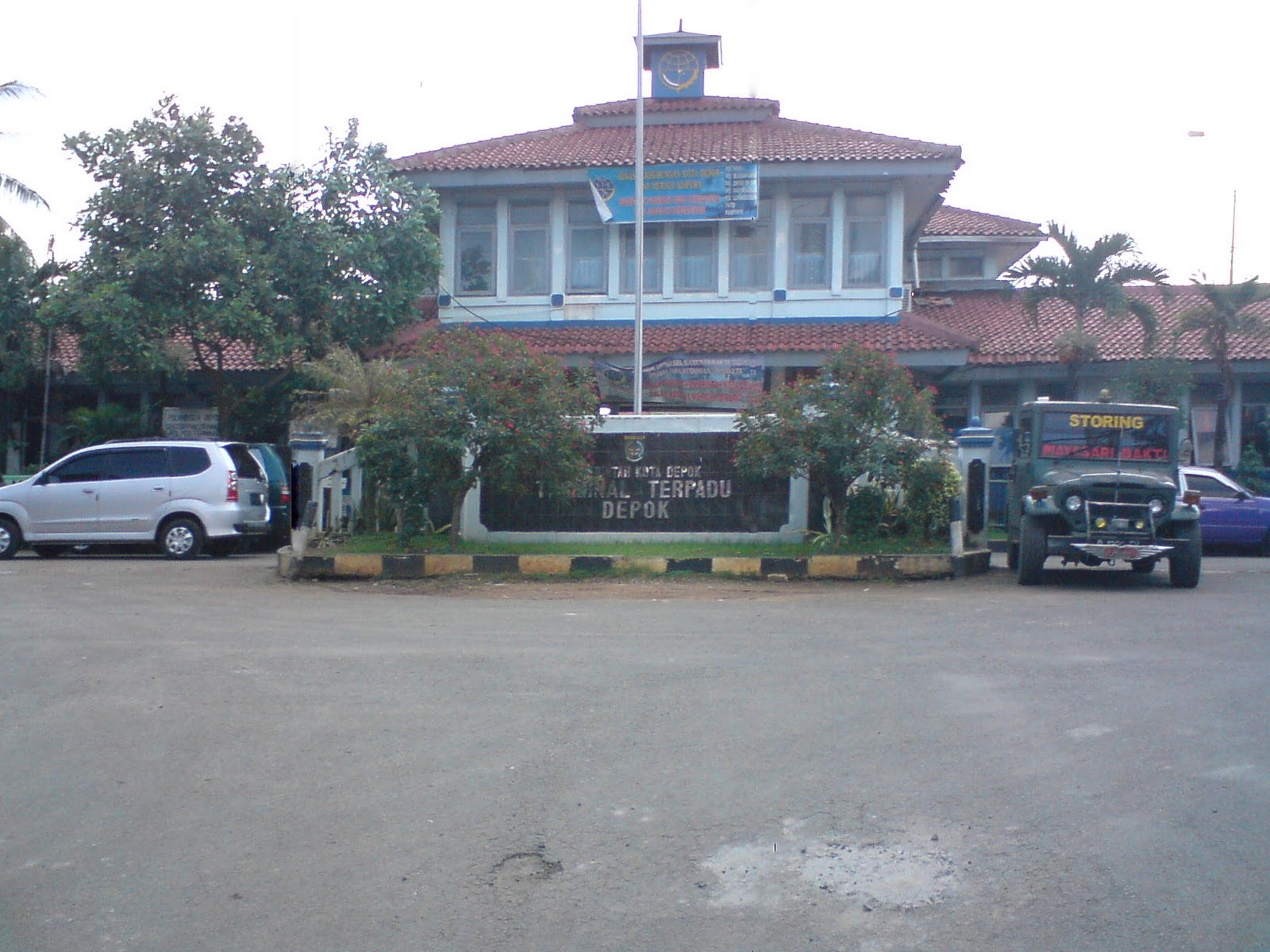 WELCOME.... to Blog Fina: SUASANA DI TERMINAL DEPOK