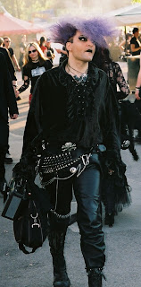 Goths In Hot Weather ©: November 2008