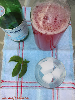 wannafoodie.ca: Rhubarb Raspberry Syrup