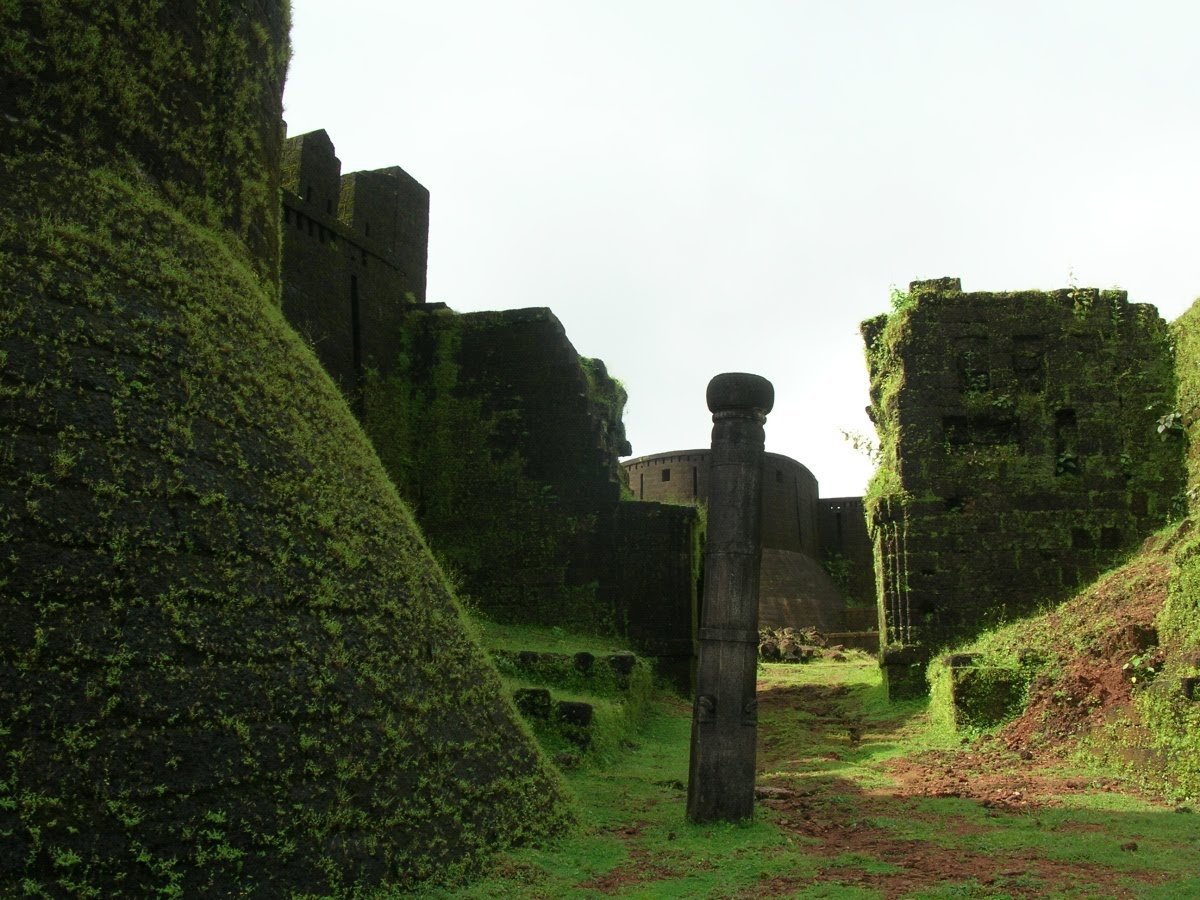 Journeys across Karnataka: Mirjan Fort