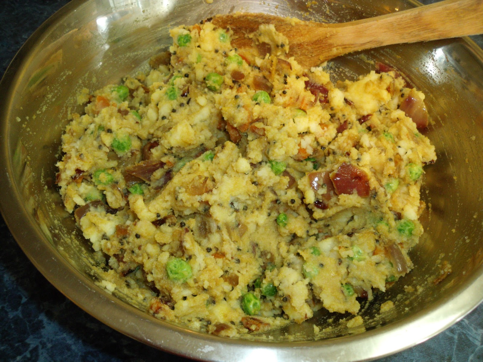 Vegaloca: Samosa Mashed Potato Pancakes