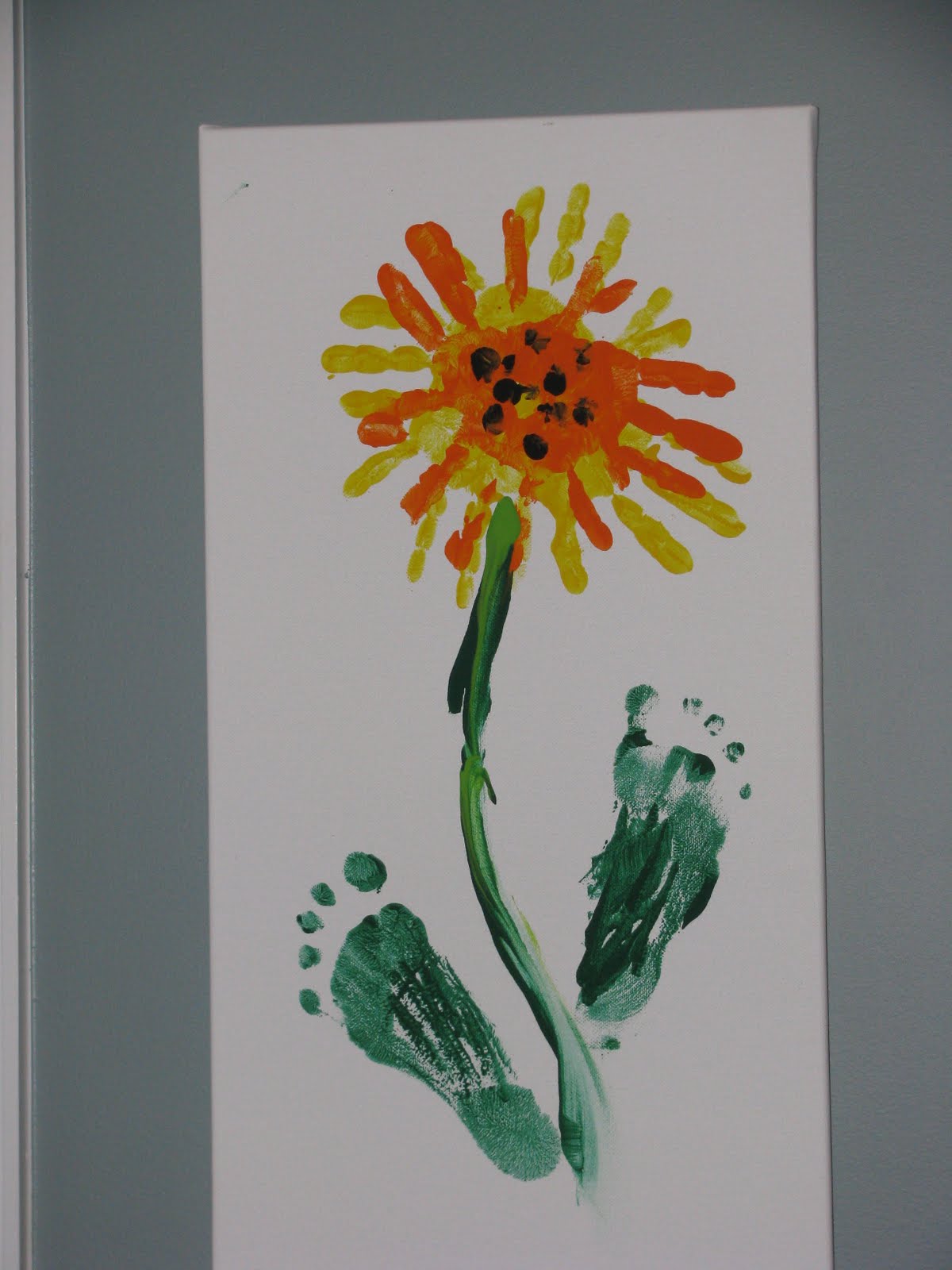 Sheek Shindigs: Spring Inspired Handprint Keepsake Project