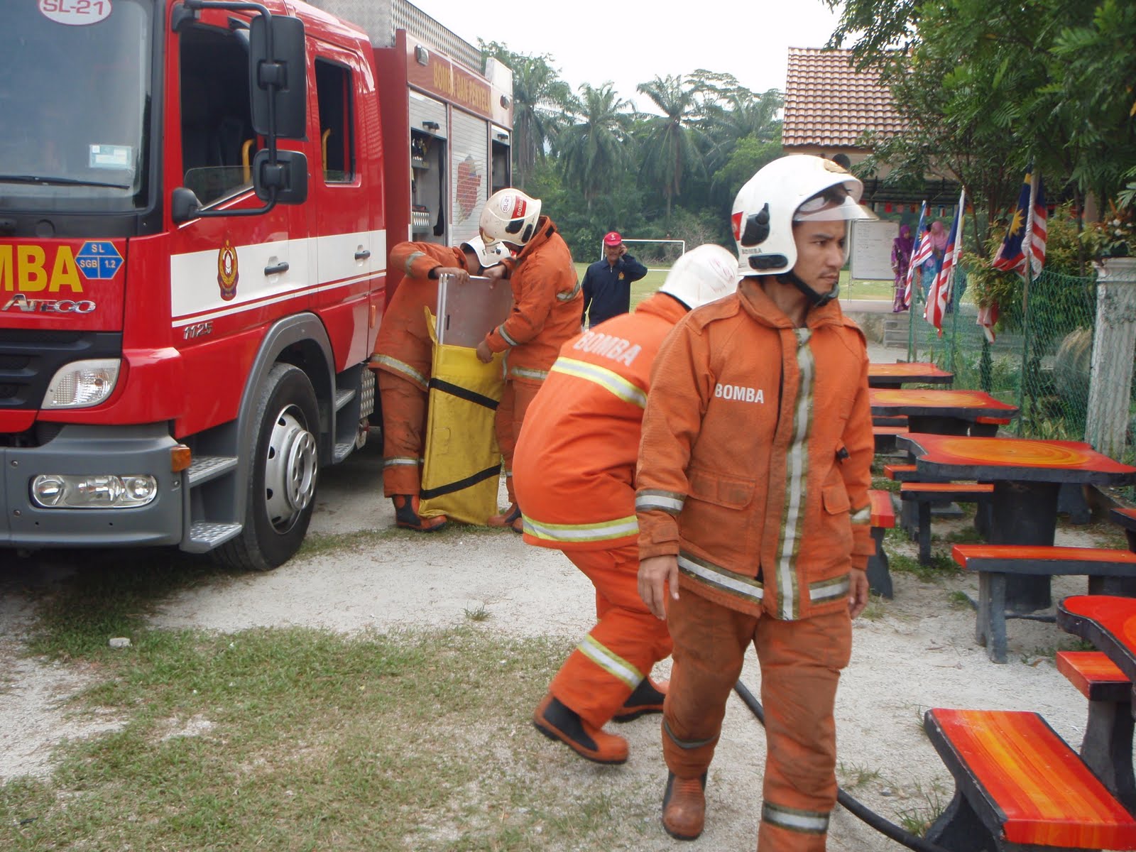 Pusat Sumber SKSB: LATIHAN KEBAKARAN