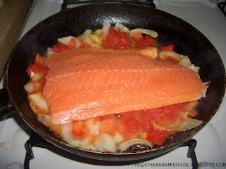 Recetario Spanglish para mis hijos: Salmón a la putanesca