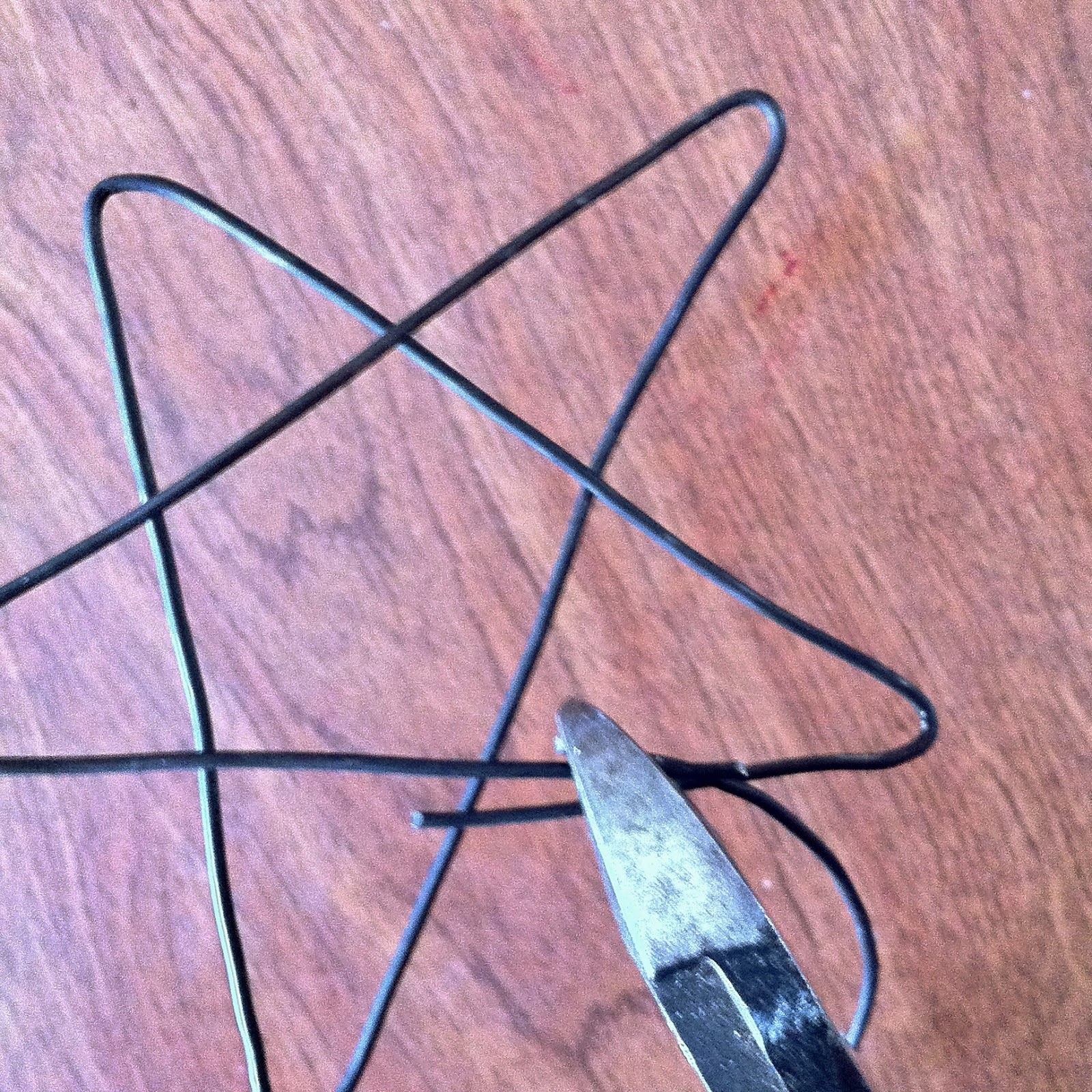 Art as Usual: Mixed Media and Wire Christmas Star Tutorial