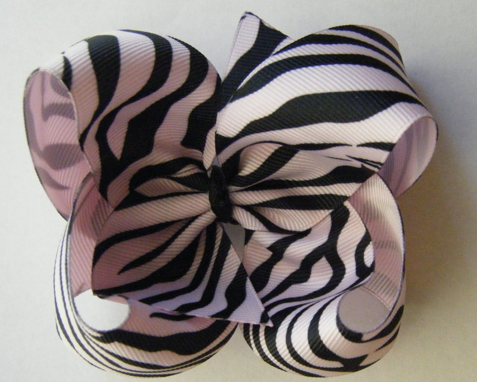 Jitty Bug Designs: Boutique Bows