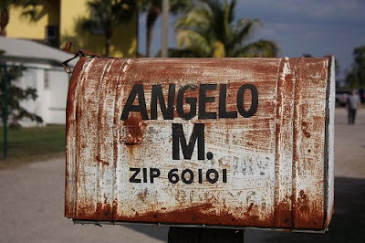 create.love.grow: love: vintage mailboxes