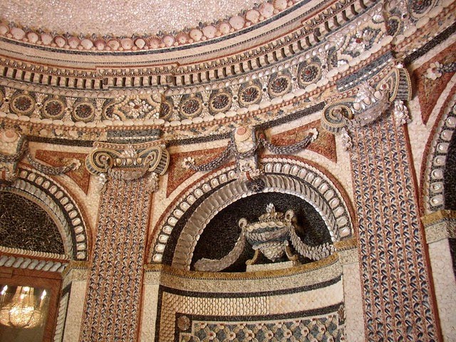 Southern Folk Artist & Antiques Dealer/Collector: Shell Thatched ...