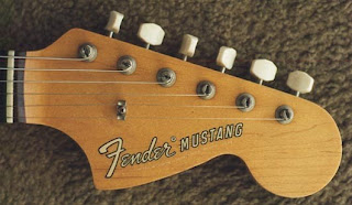 Fender Competition Mustang and Fender Swinger Guitars: Competition ...
