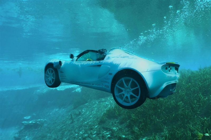 SQuba - World's first swimming car!!!