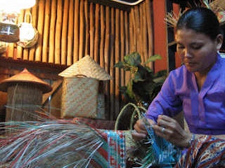 i craft: INFO: Sarawak Handicraft & Souvenir
