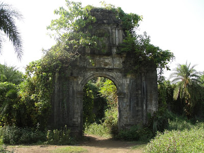 Memoirs: Portugese ruins, Bassein - Vasai fort