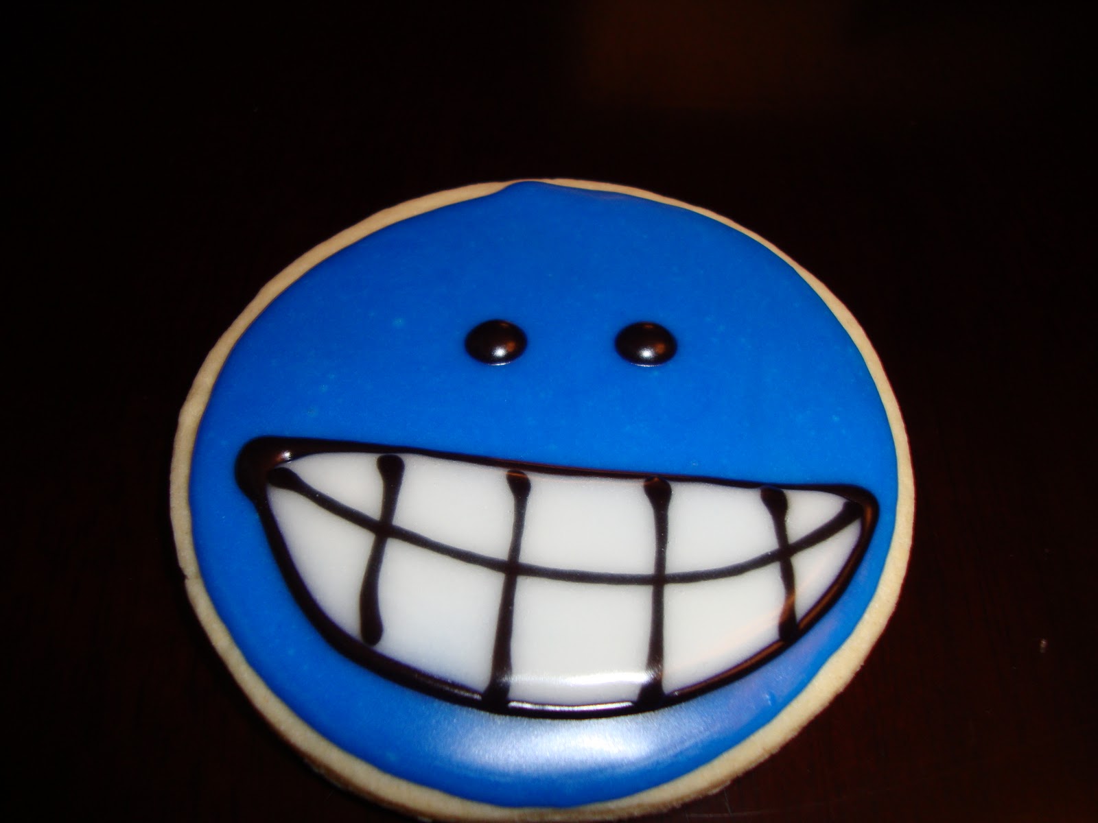 Miss Amber's Tasty Desserts: Smiley Faces